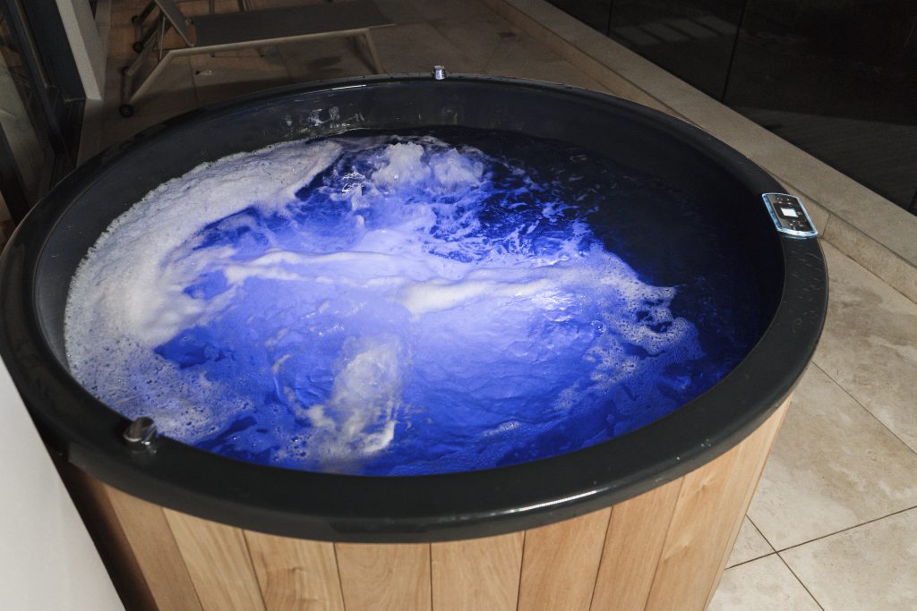 Hermanus Jacuzzi Plug & Play - Aqua Spas