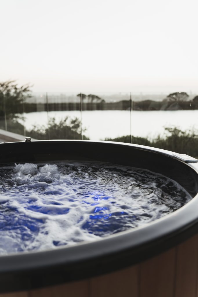 Hermanus Jacuzzi Plug & Play - Aqua Spas